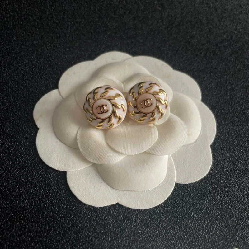 Top mirror Chanel Earrings