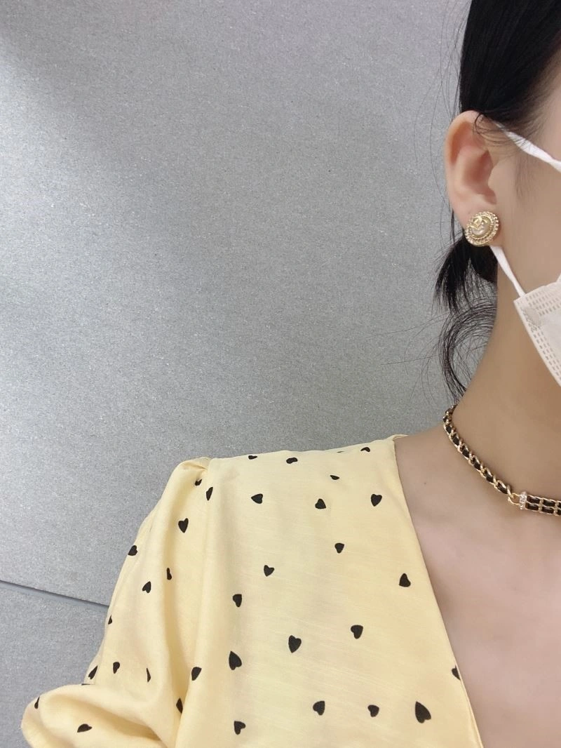 Accurate model Chanel Earrings