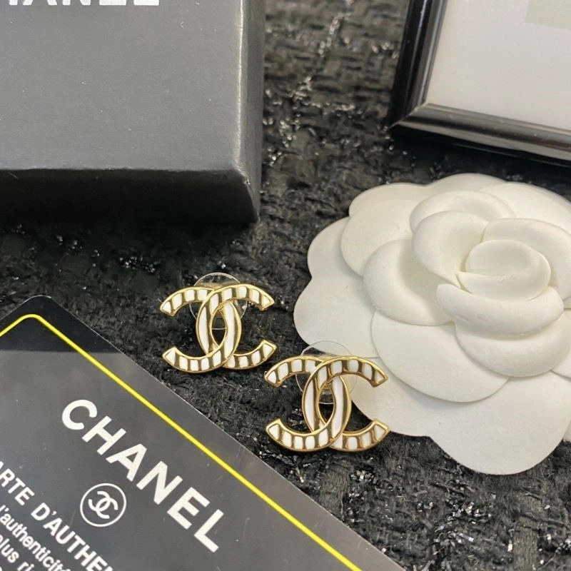 Top mirror Chanel Earrings