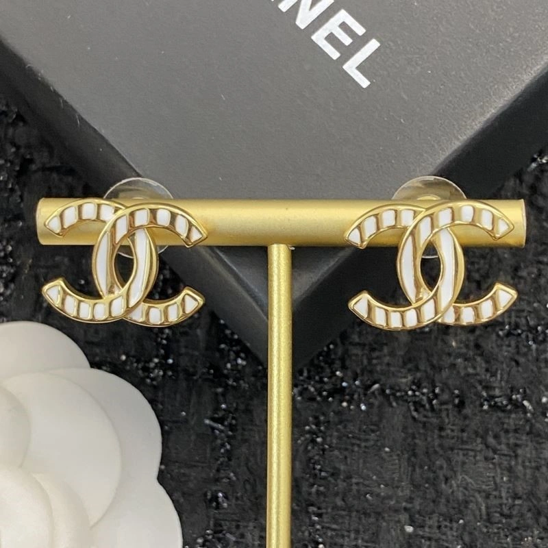 Top mirror Chanel Earrings