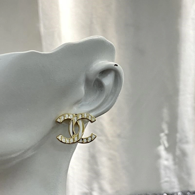 Top mirror Chanel Earrings