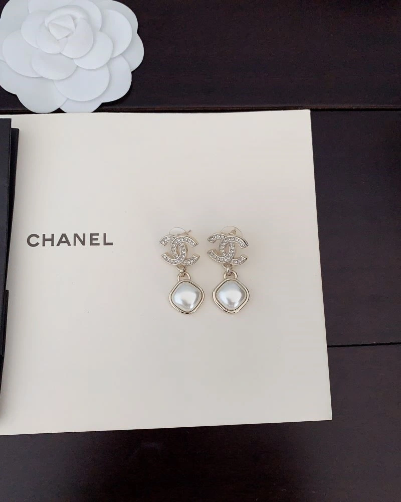 Accurate model Chanel Earrings
