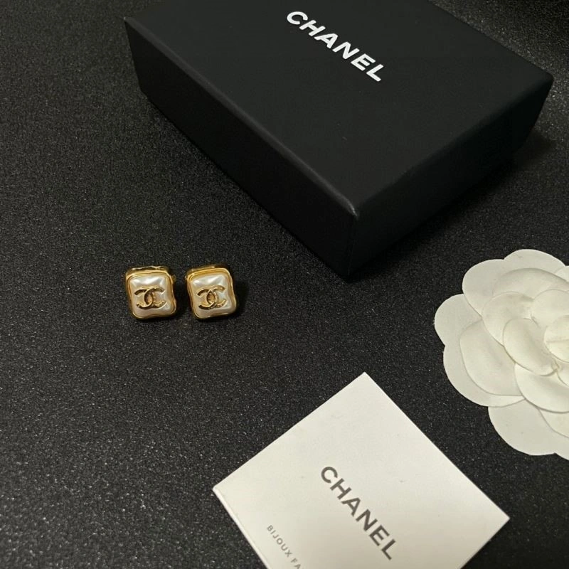 High fidelity Chanel Earrings