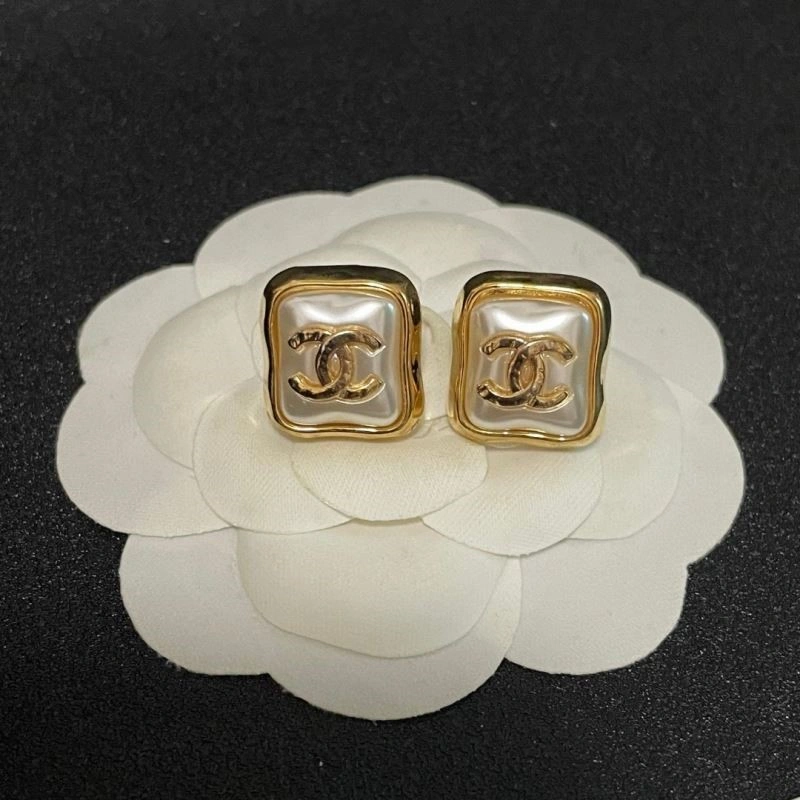 High fidelity Chanel Earrings