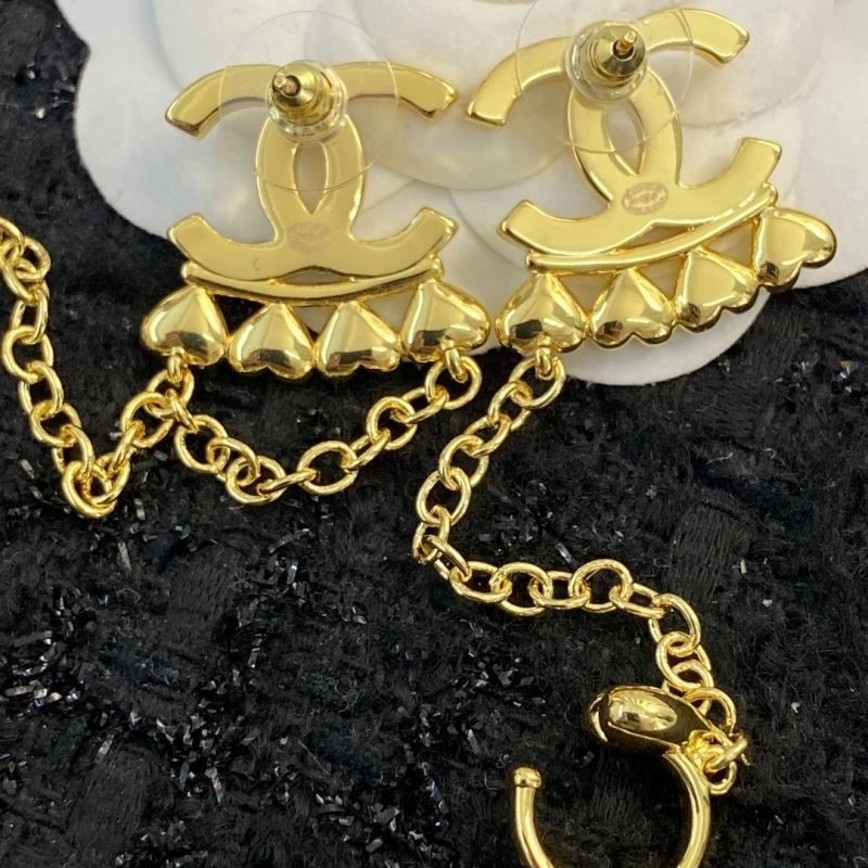 Top mirror Chanel Earrings