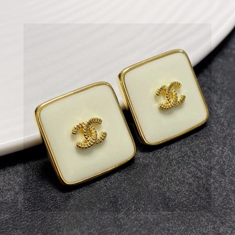 High accuracy Chanel Earrings