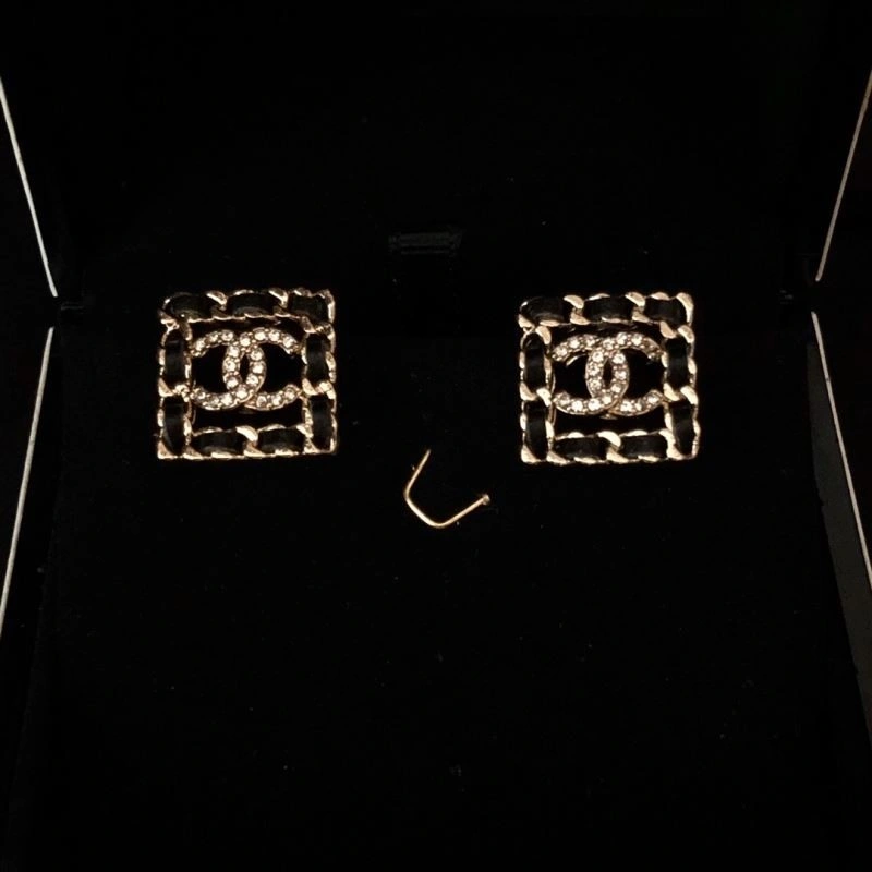 Legit Chanel Earrings