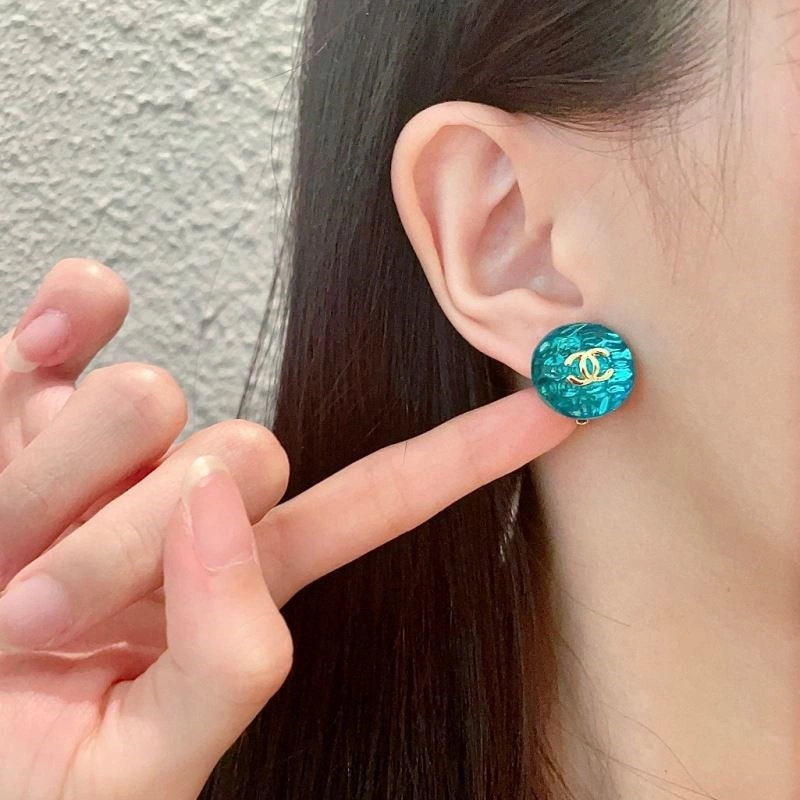 Top match Chanel Earrings