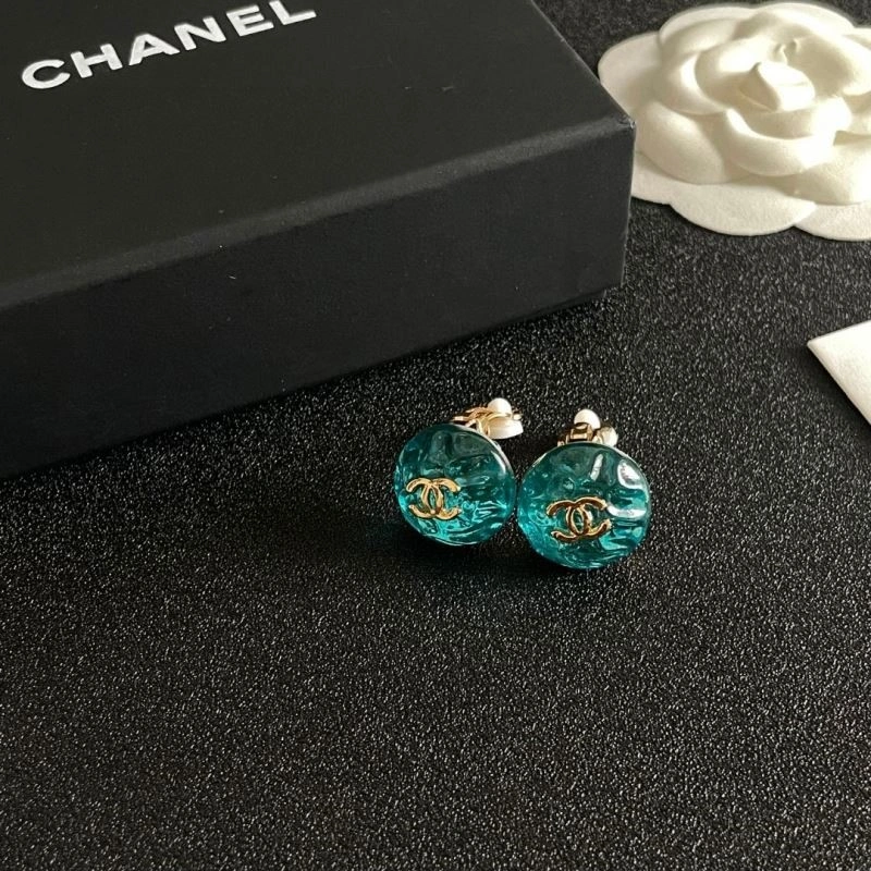 Top match Chanel Earrings