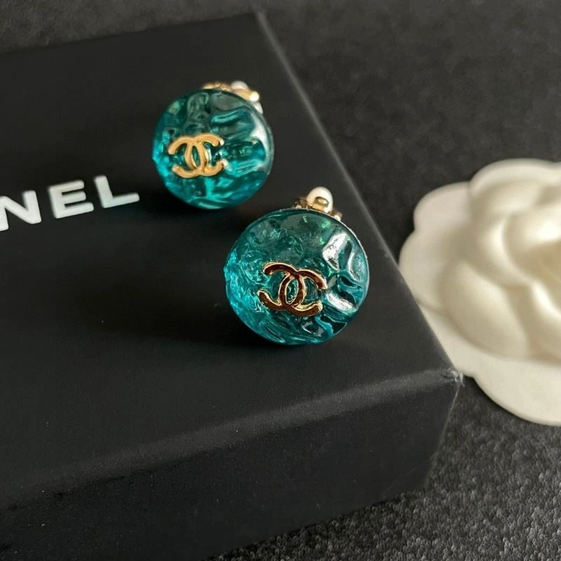 Top match Chanel Earrings