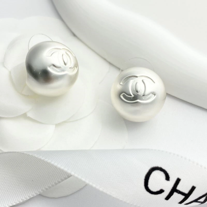 High accuracy Chanel Earrings