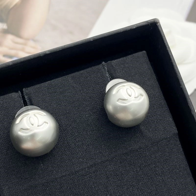 High accuracy Chanel Earrings