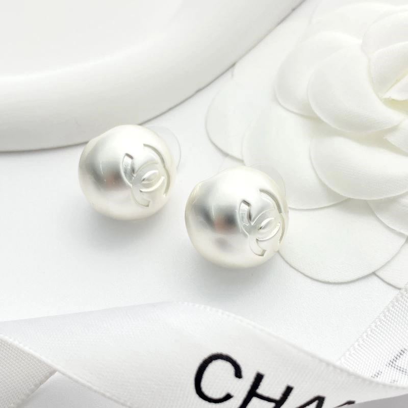 High accuracy Chanel Earrings