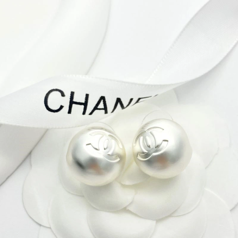 High accuracy Chanel Earrings