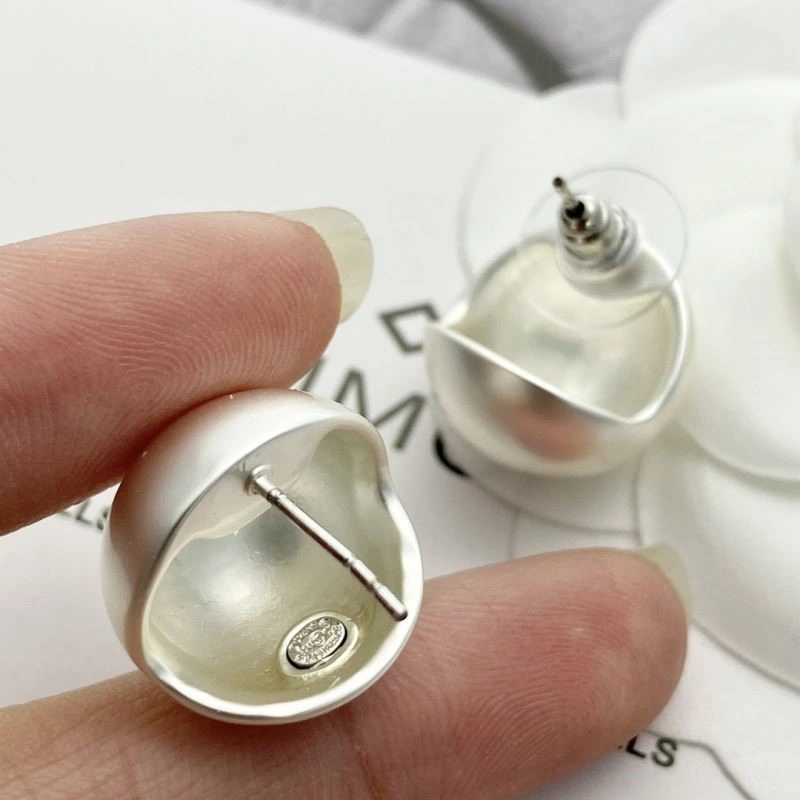 High accuracy Chanel Earrings