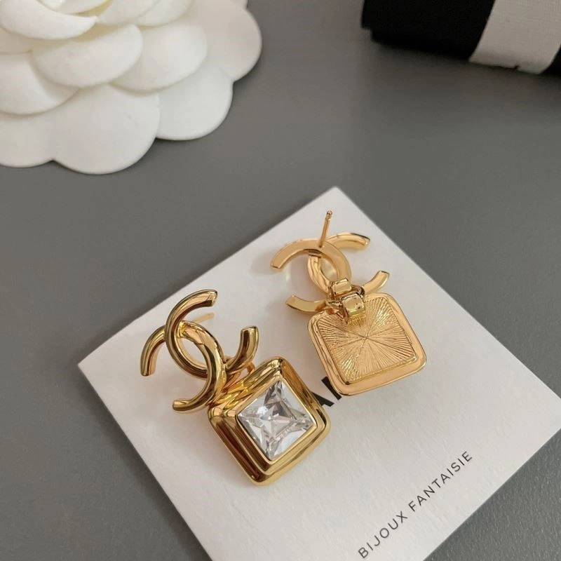 Top match Chanel Earrings