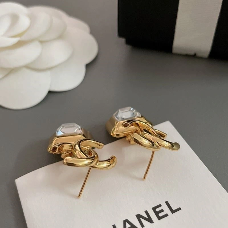 Top match Chanel Earrings