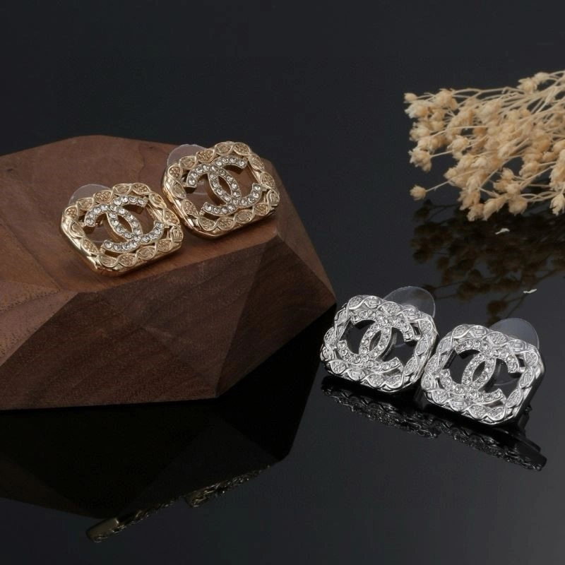 High accuracy Chanel Earrings