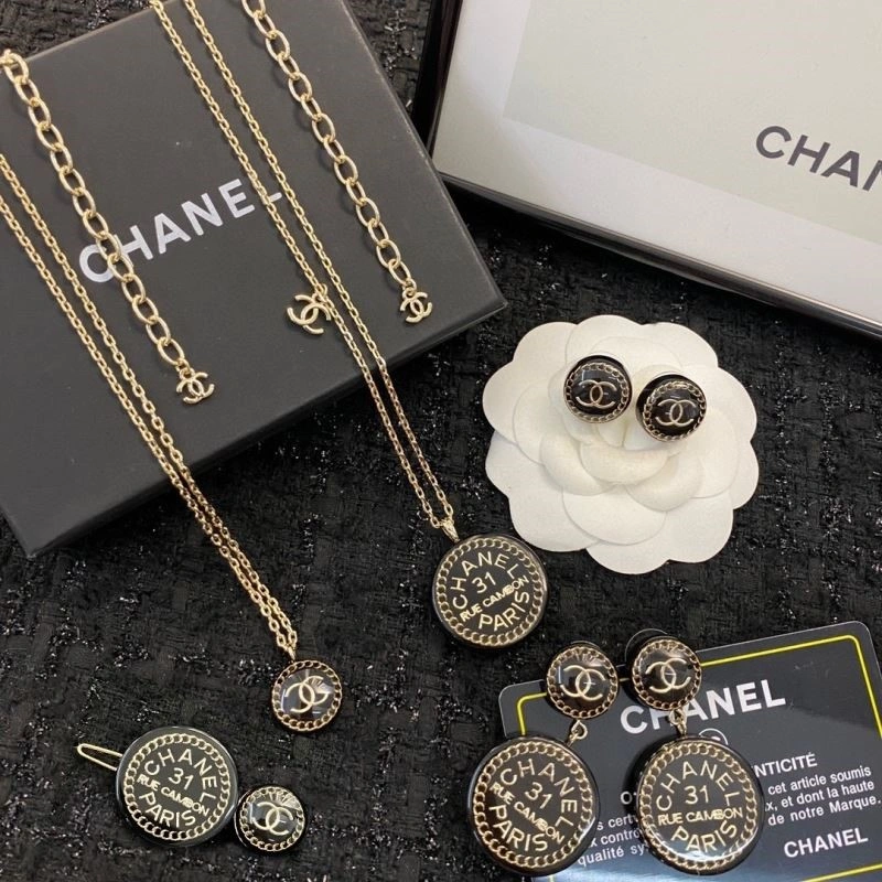 Low-cost Chanel Earrings