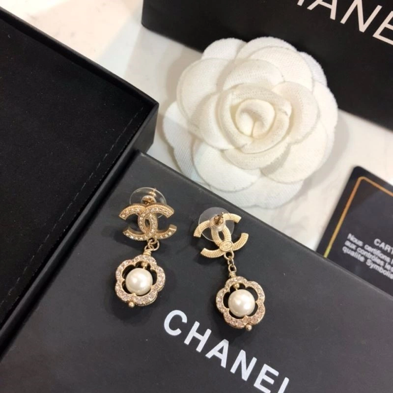 Low-cost Chanel Earrings