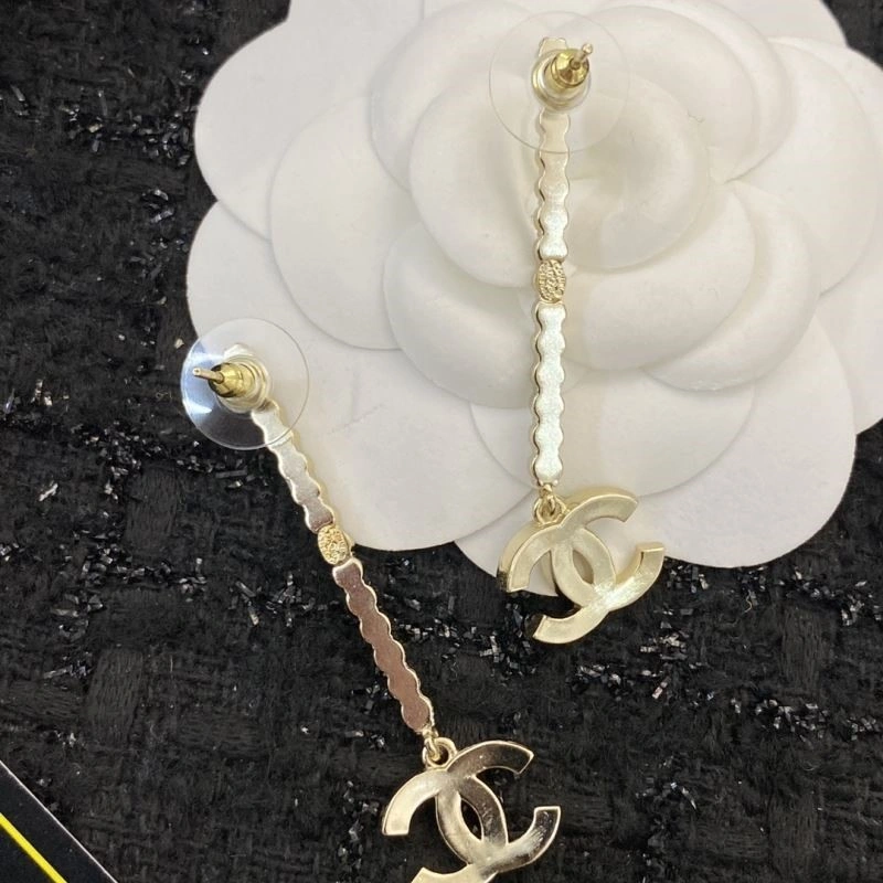 Top match Chanel Earrings