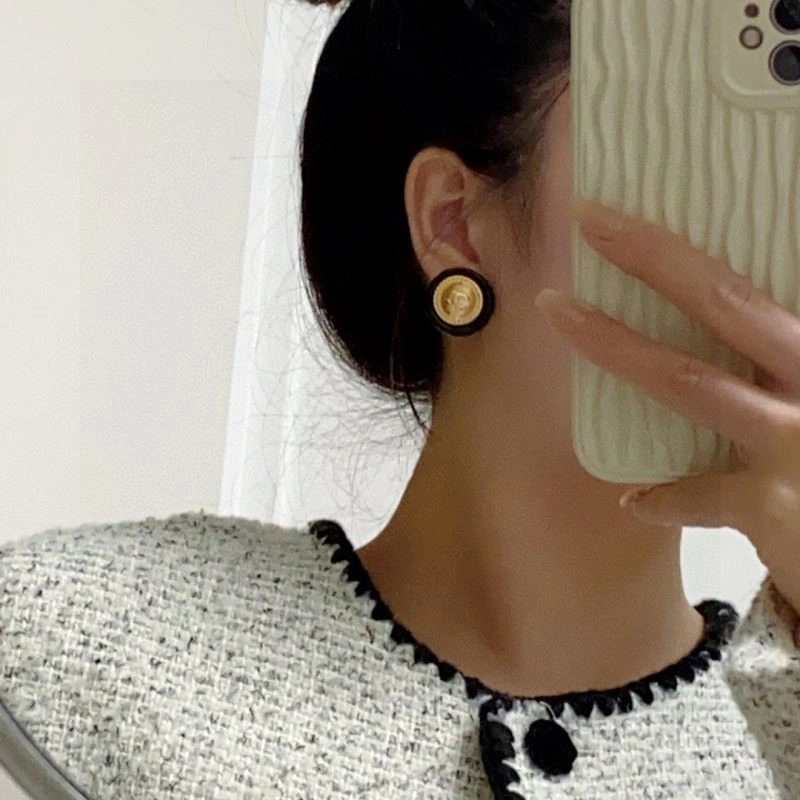 High fidelity Chanel Earrings
