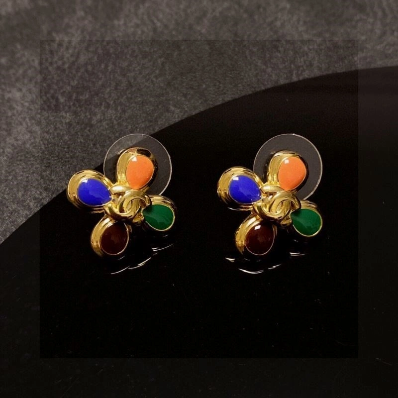 Top mirror Chanel Earrings