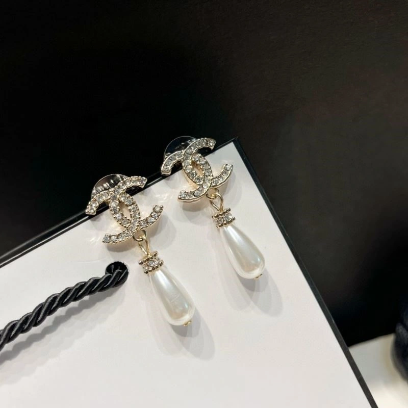 Low-cost Chanel Earrings