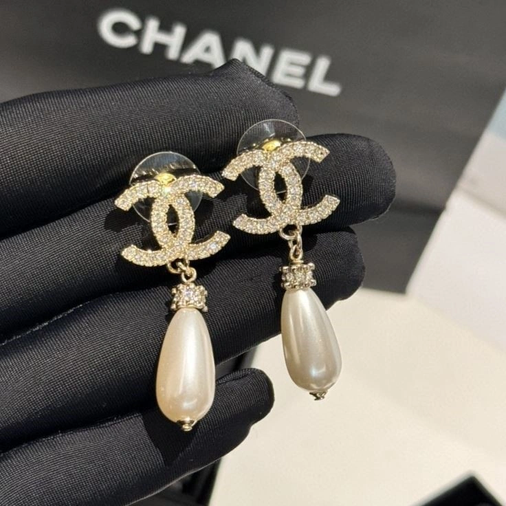 Low-cost Chanel Earrings
