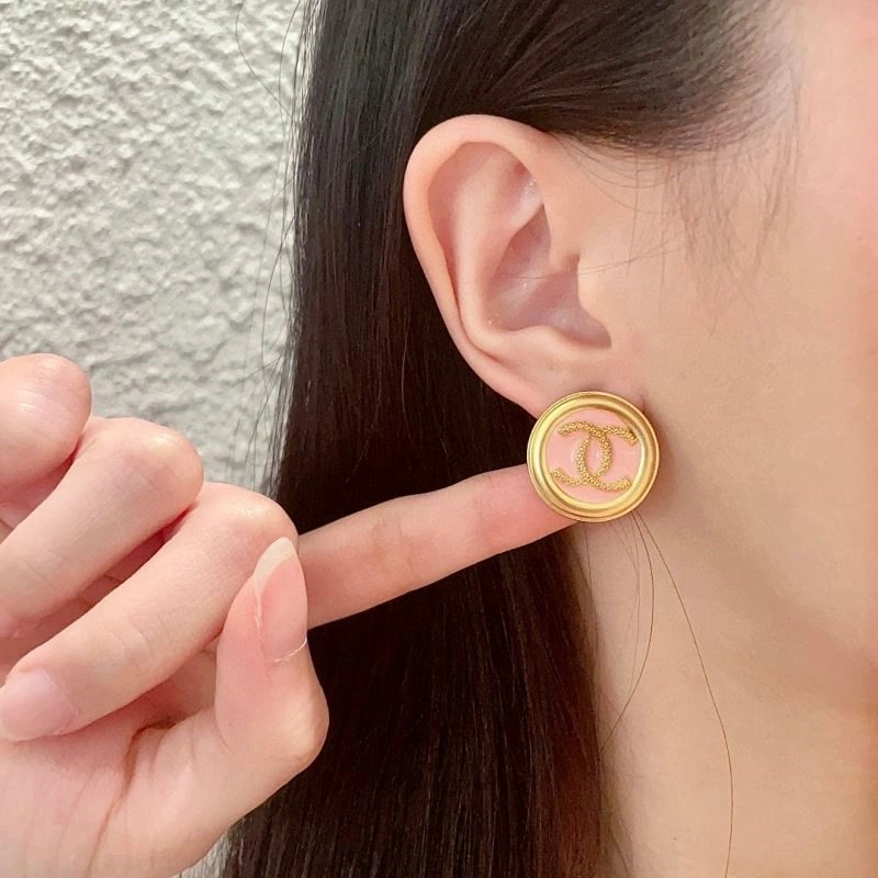 Top match Chanel Earrings