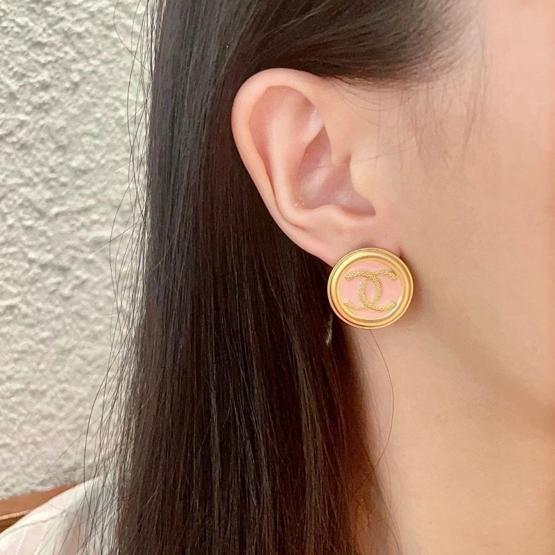 Top match Chanel Earrings