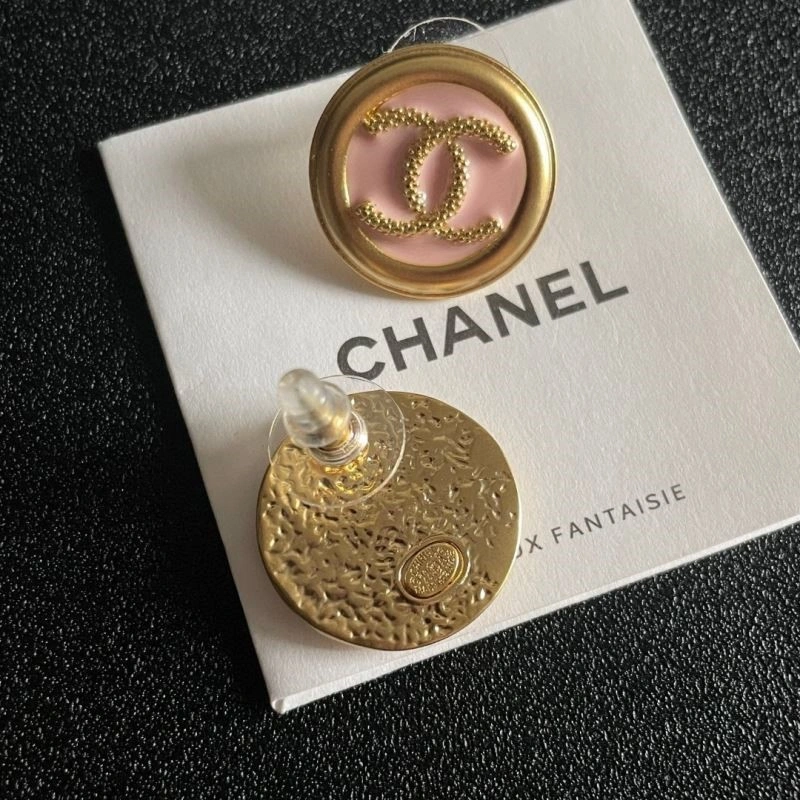 Top match Chanel Earrings