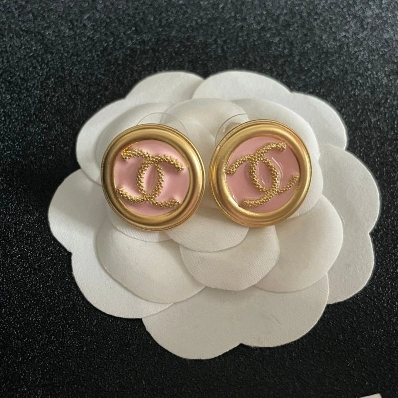Top match Chanel Earrings