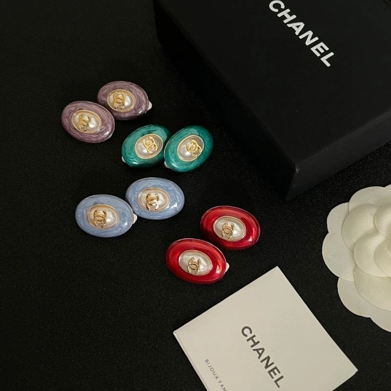 Top mirror Chanel Earrings