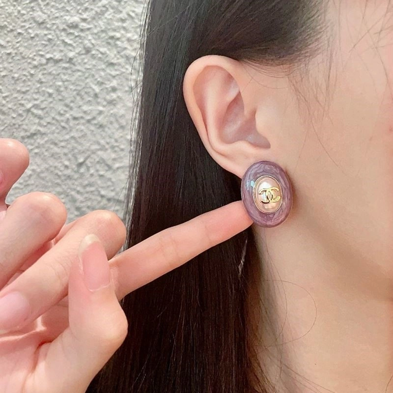 Top mirror Chanel Earrings