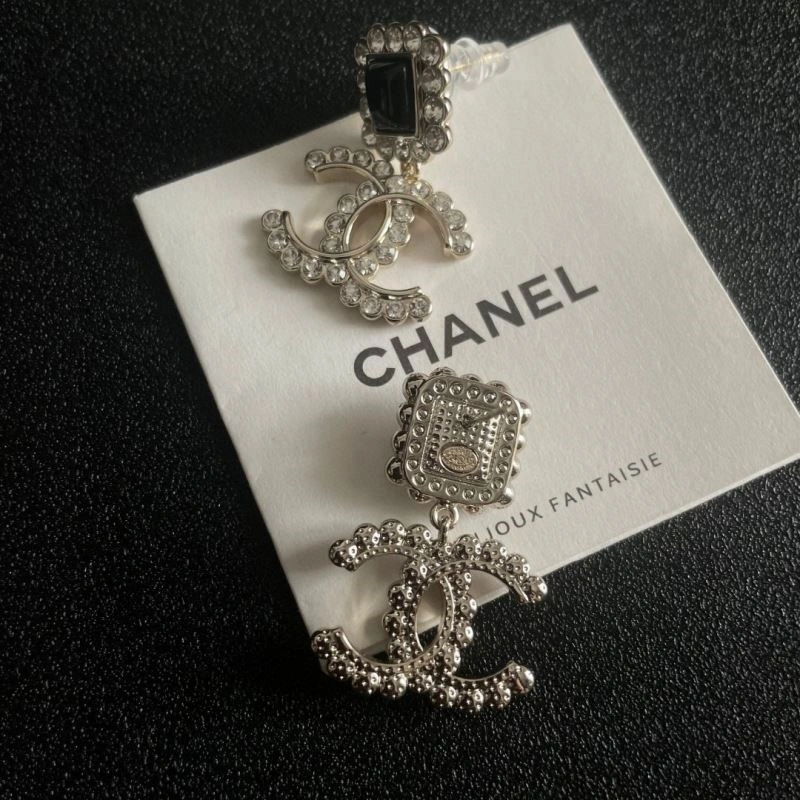 High accuracy Chanel Earrings