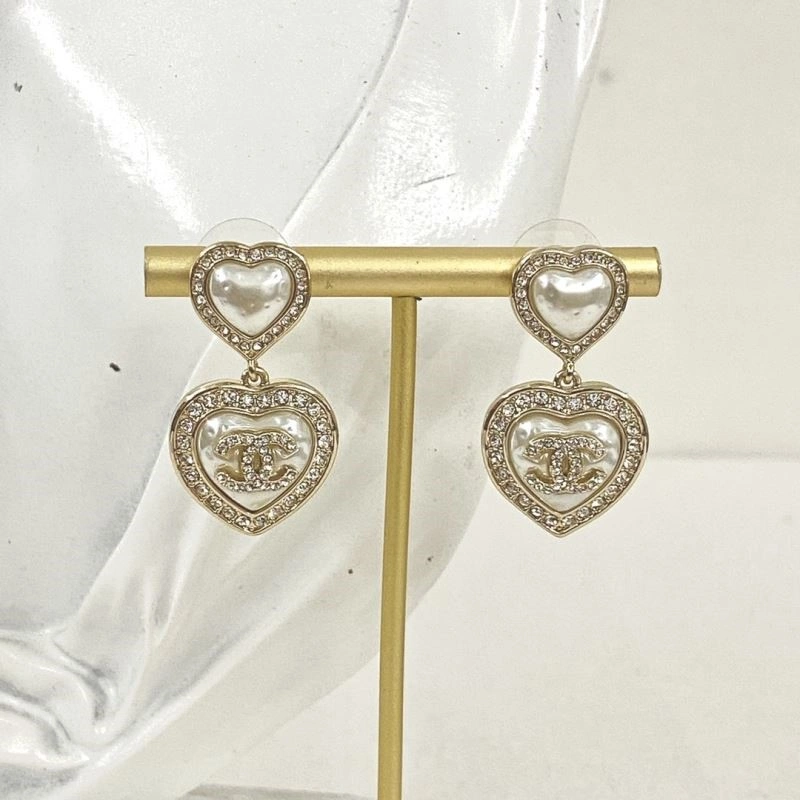 Top match Chanel Earrings