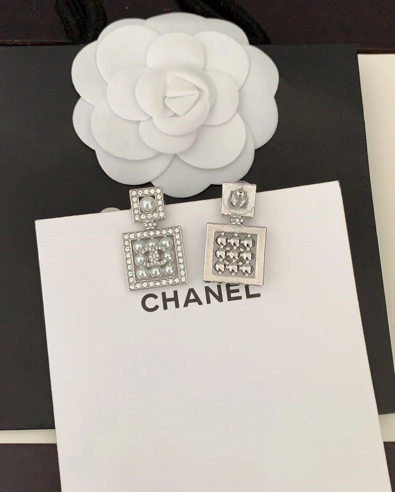 Accurate model Chanel Earrings