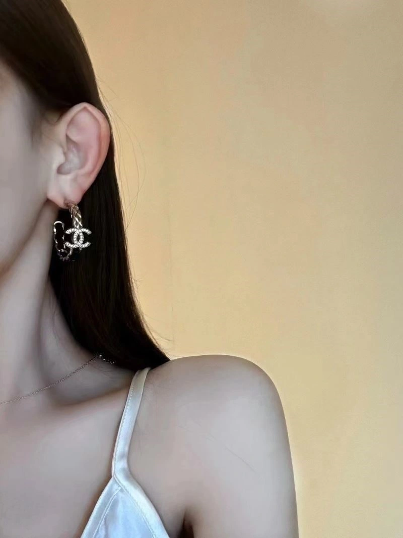 High accuracy Chanel Earrings
