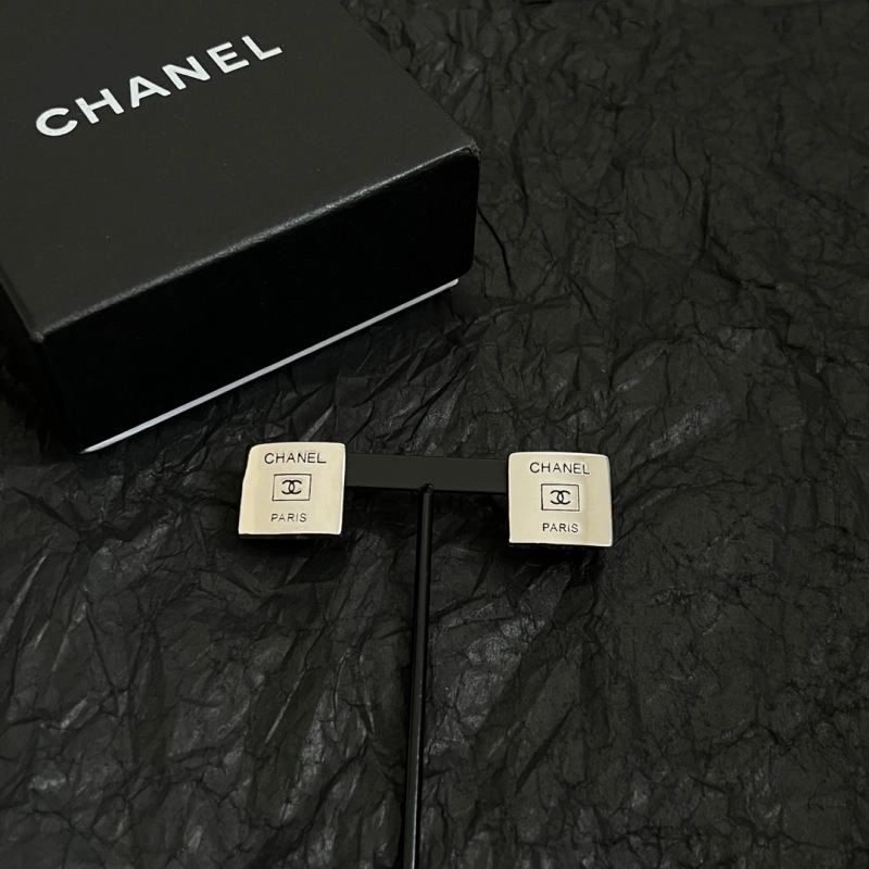 Top mirror Chanel Earrings