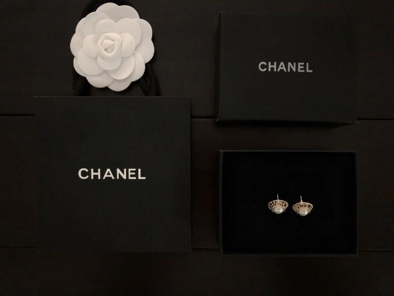 Indistinguishable Chanel Earrings
