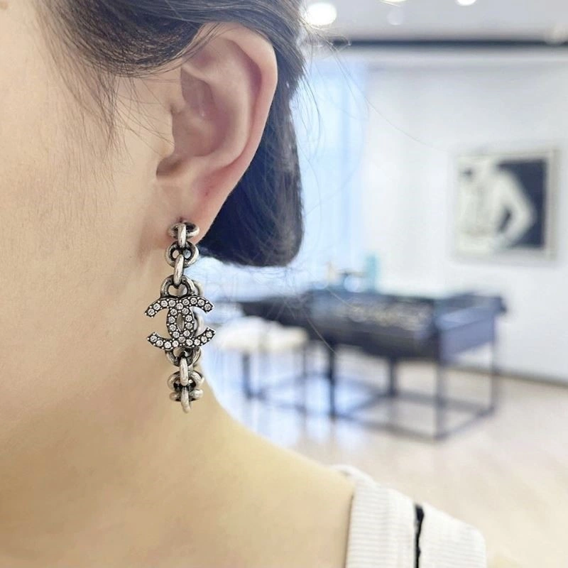 High fidelity Chanel Earrings