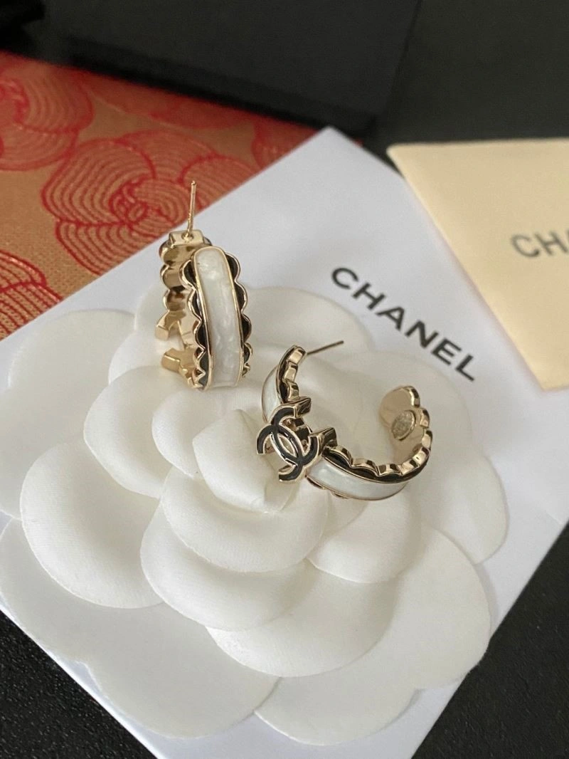 Top mirror Chanel Earrings