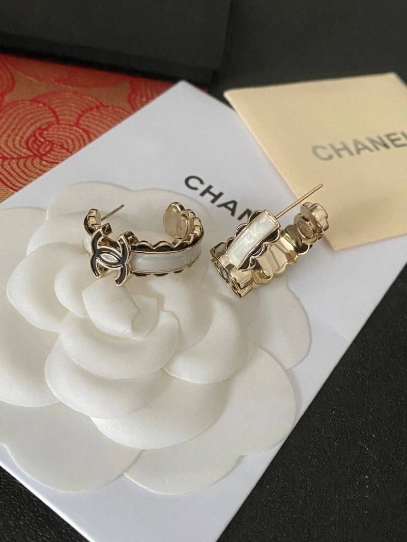 Top mirror Chanel Earrings