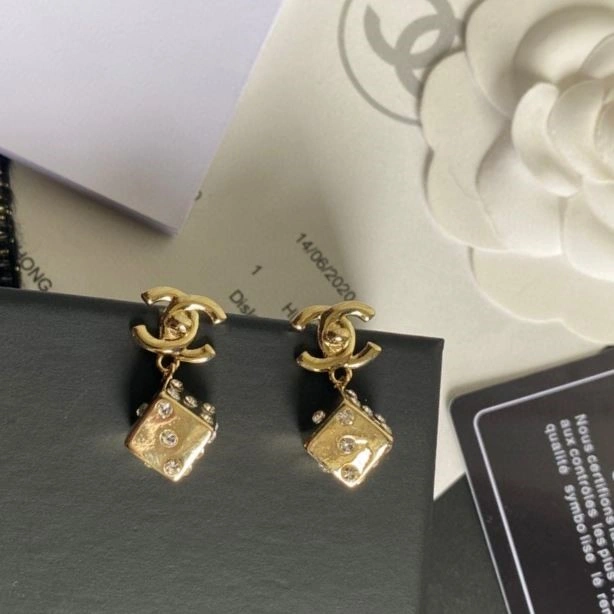 High accuracy Chanel Earrings
