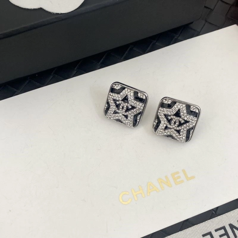 Top mirror Chanel Earrings