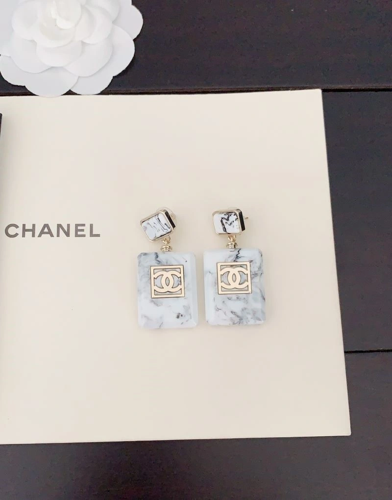Top mirror Chanel Earrings