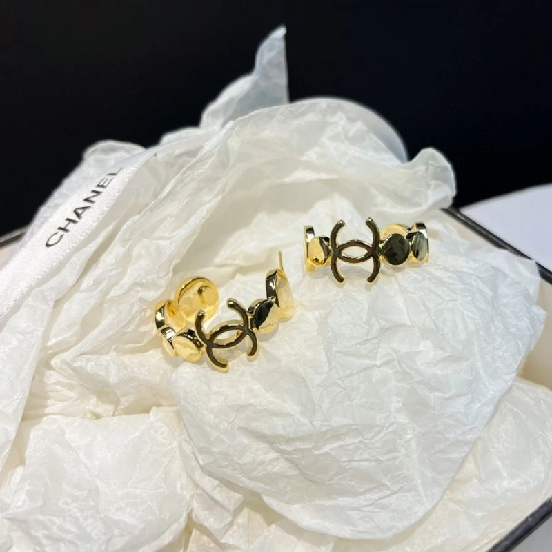 High accuracy Chanel Earrings