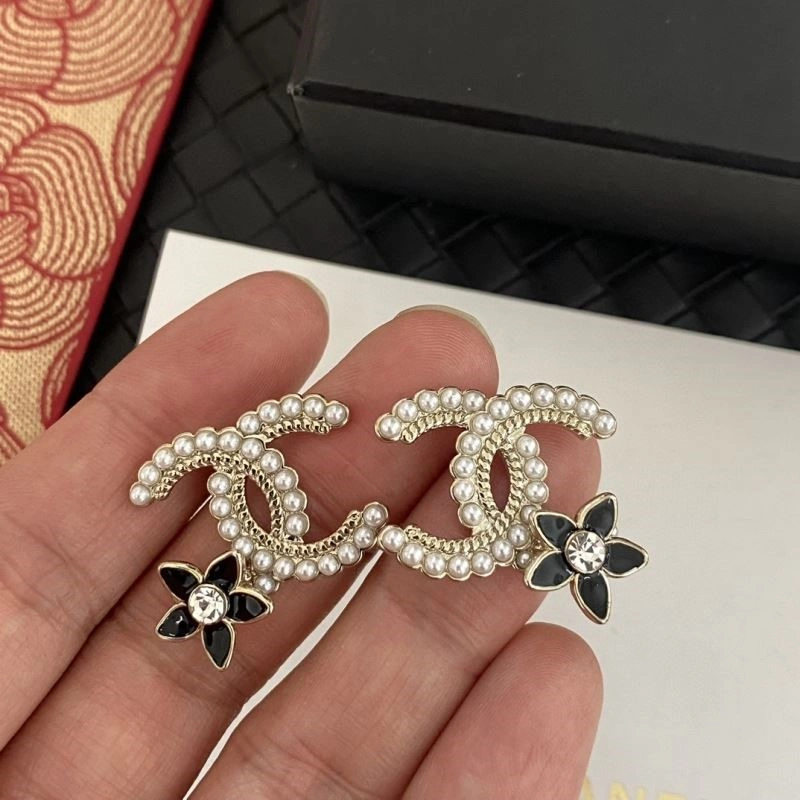 High accuracy Chanel Earrings