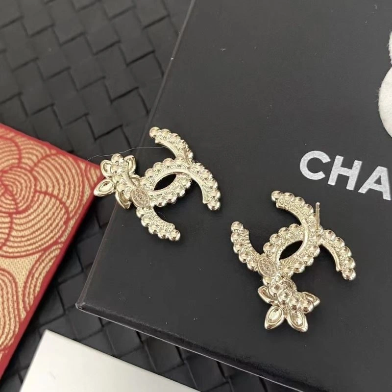 High accuracy Chanel Earrings